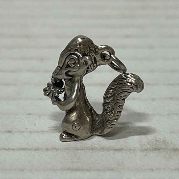 Disney | Jewelry | Disney Store 9s Bambi Flower Skunk Limited Edition ...